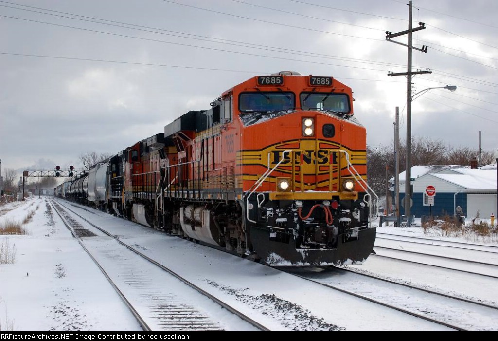 BNSF 7685